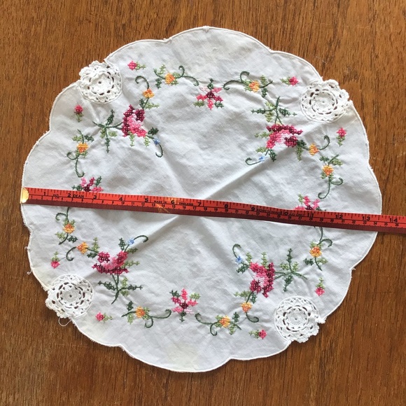 Vintage | Accents | 5 Vintage Doilies | Poshmark